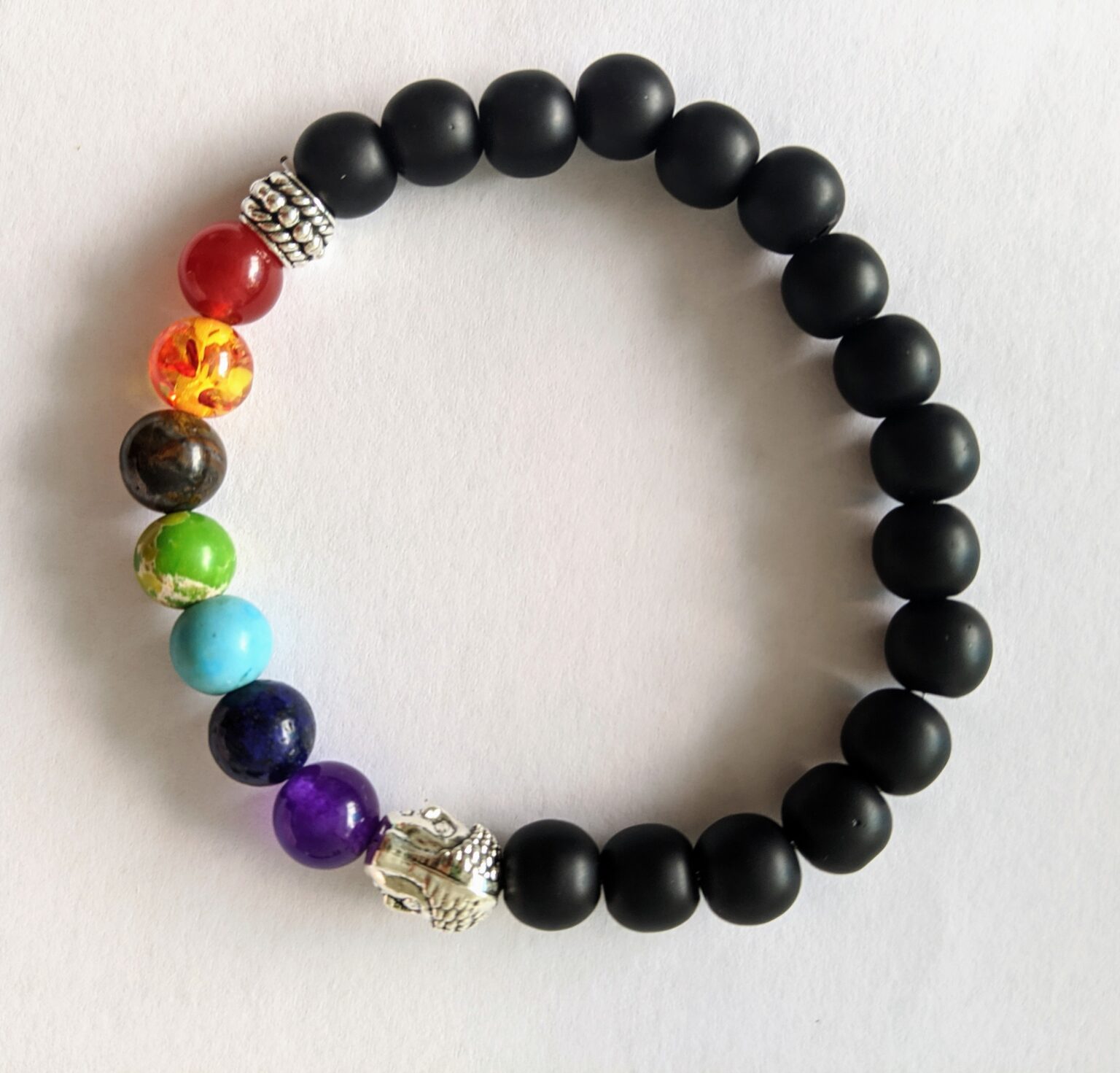 Chakra armband met 7 kleuren natuurstenen kralen